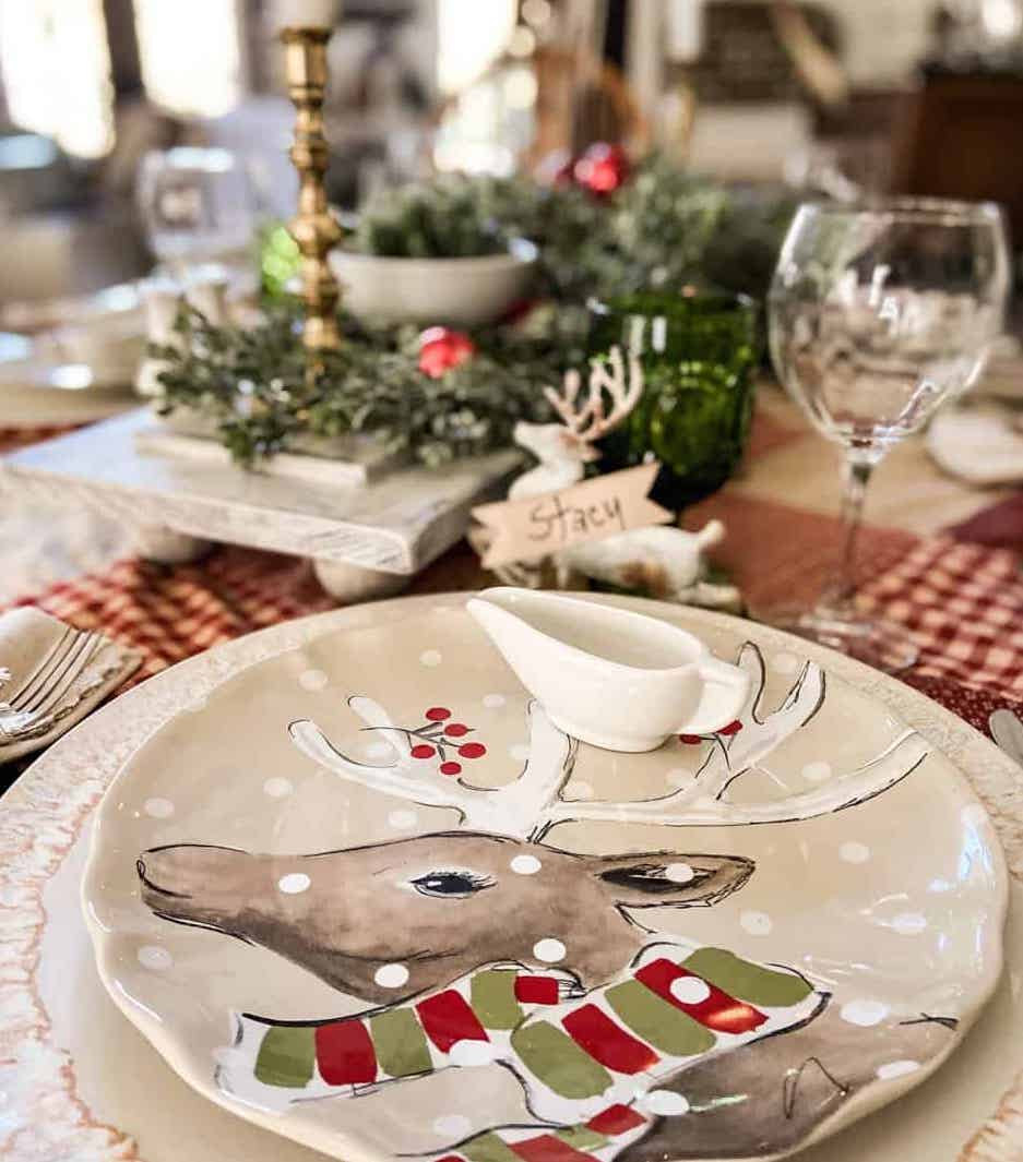 Deck the Halls: 5 Tips for Festive Tablescaping – Home & Table